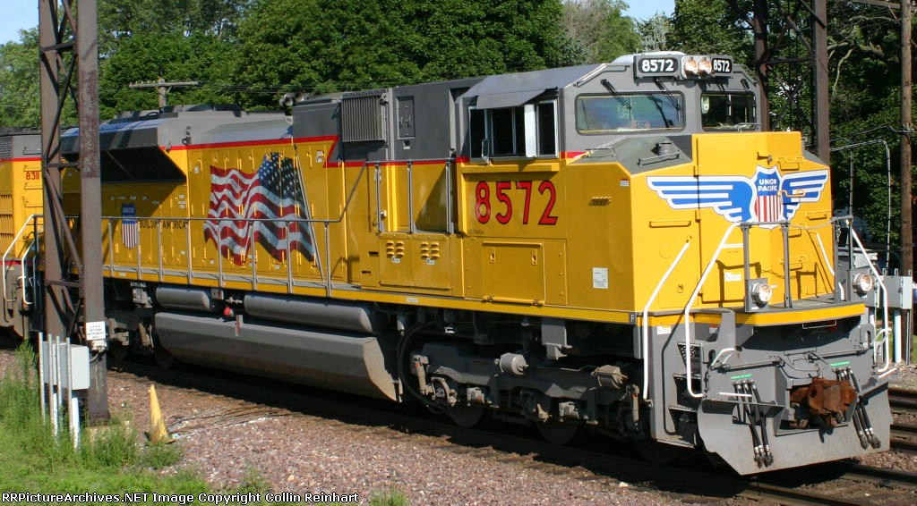 UP 8572